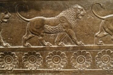 Top 14 Ancient Symbols of Bravery & Courage With Meanings - Give Me History