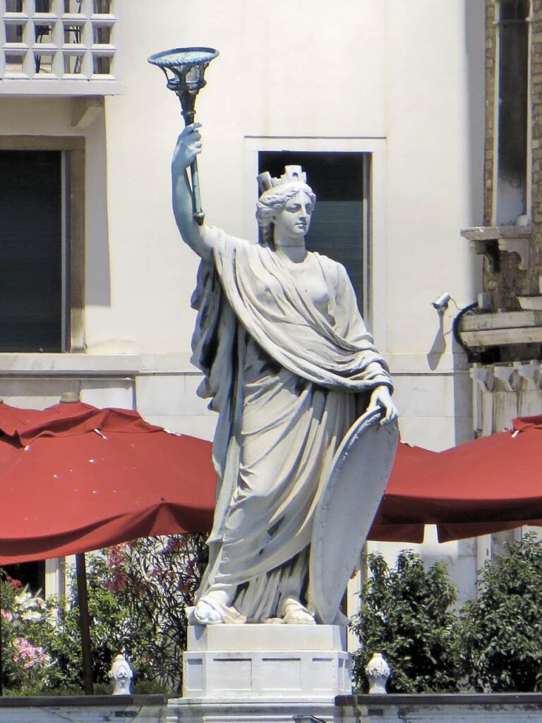 Italian Symbols of Strength With Meanings - Give Me History
