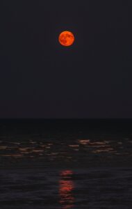 Blood Moon Symbolism (Top 11 Meanings) - Give Me History