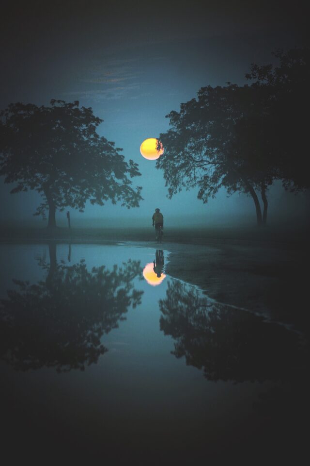 Yellow Moon Symbolism (Top 12 Meanings) - Give Me History