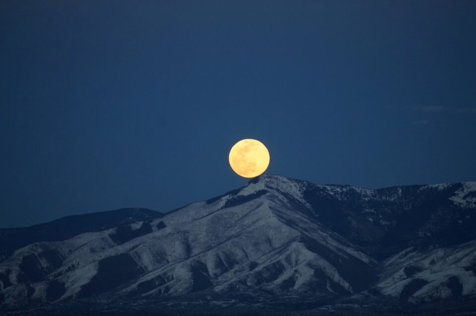 Yellow Moon Symbolism (Top 12 Meanings) - Give Me History